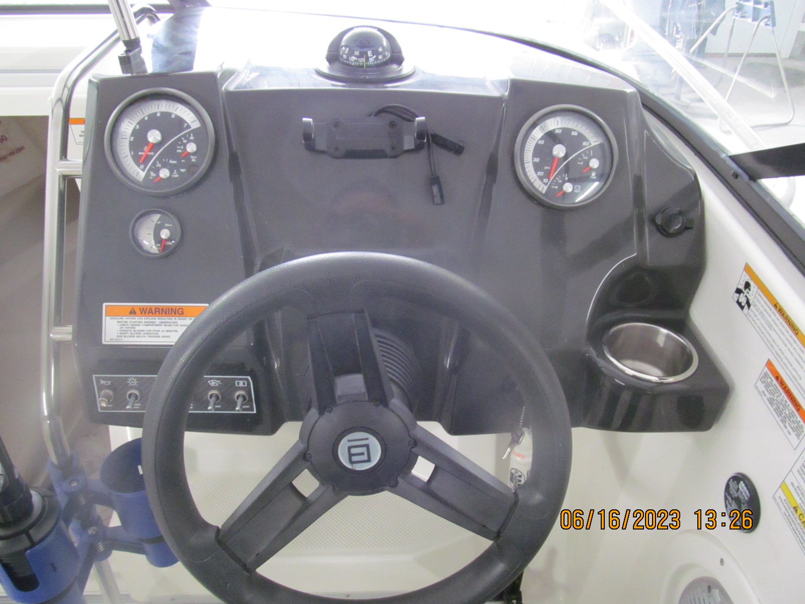B775 2016 Bayliner 642 Overnighter Cuddy powered with the Mercruiser ...