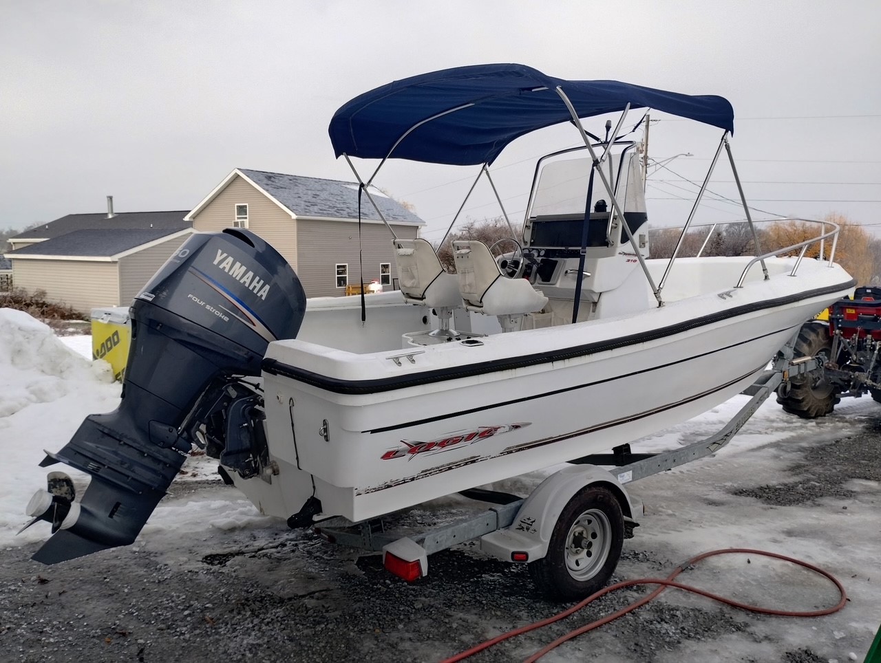 UNS075A 2000 Logic 210 Center console powered with the 2012 Yamaha ...